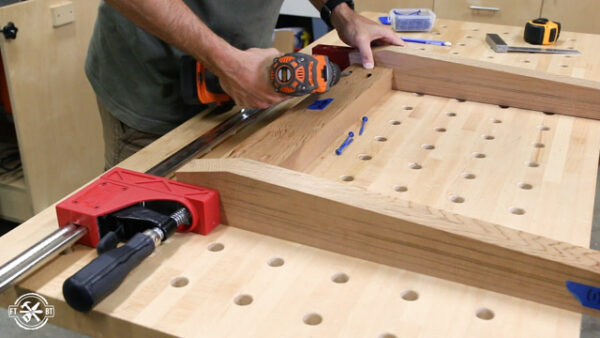 Modern DIY Outdoor Chair from Cedar 2x4s | FixThisBuildThat